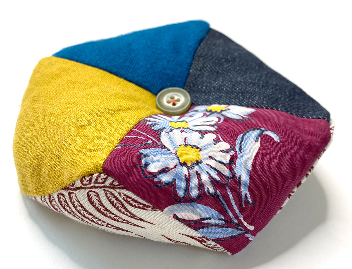 Holiday Gifting DIY: Biscornu Sewing Machine Needle Cushion – Sew House ...